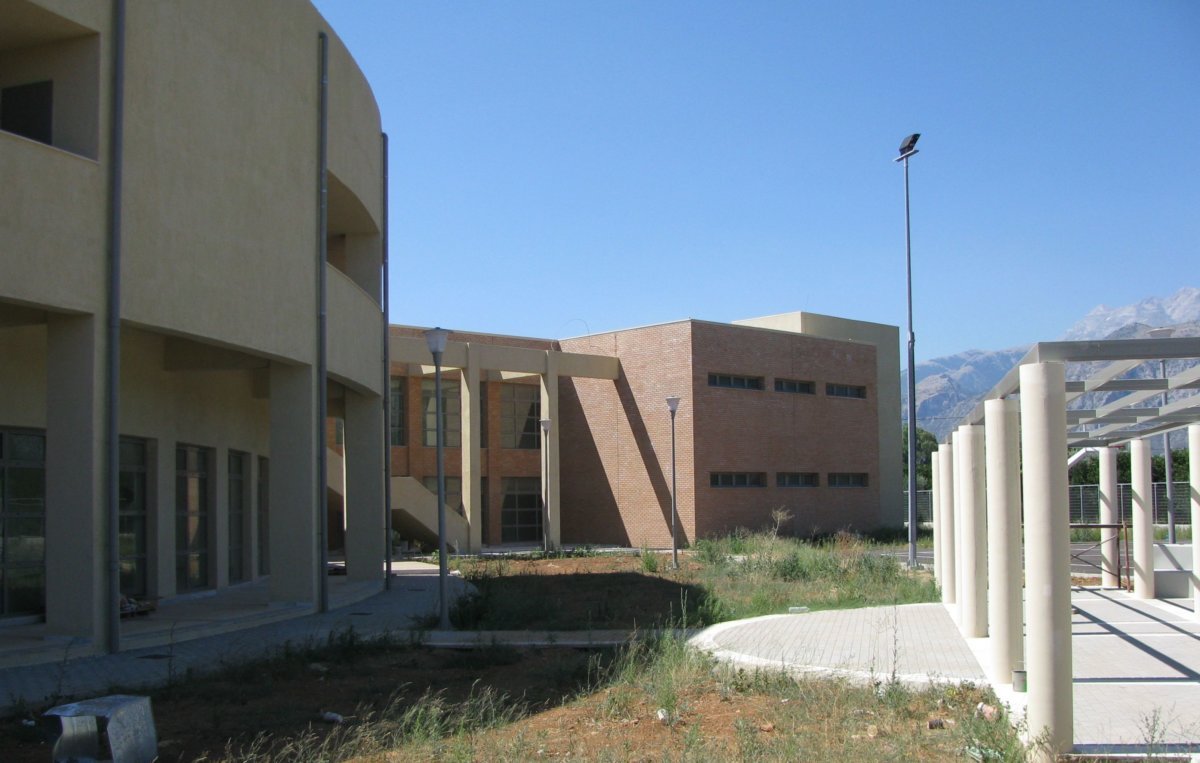 University campus in Sparti - Ologramma Architects